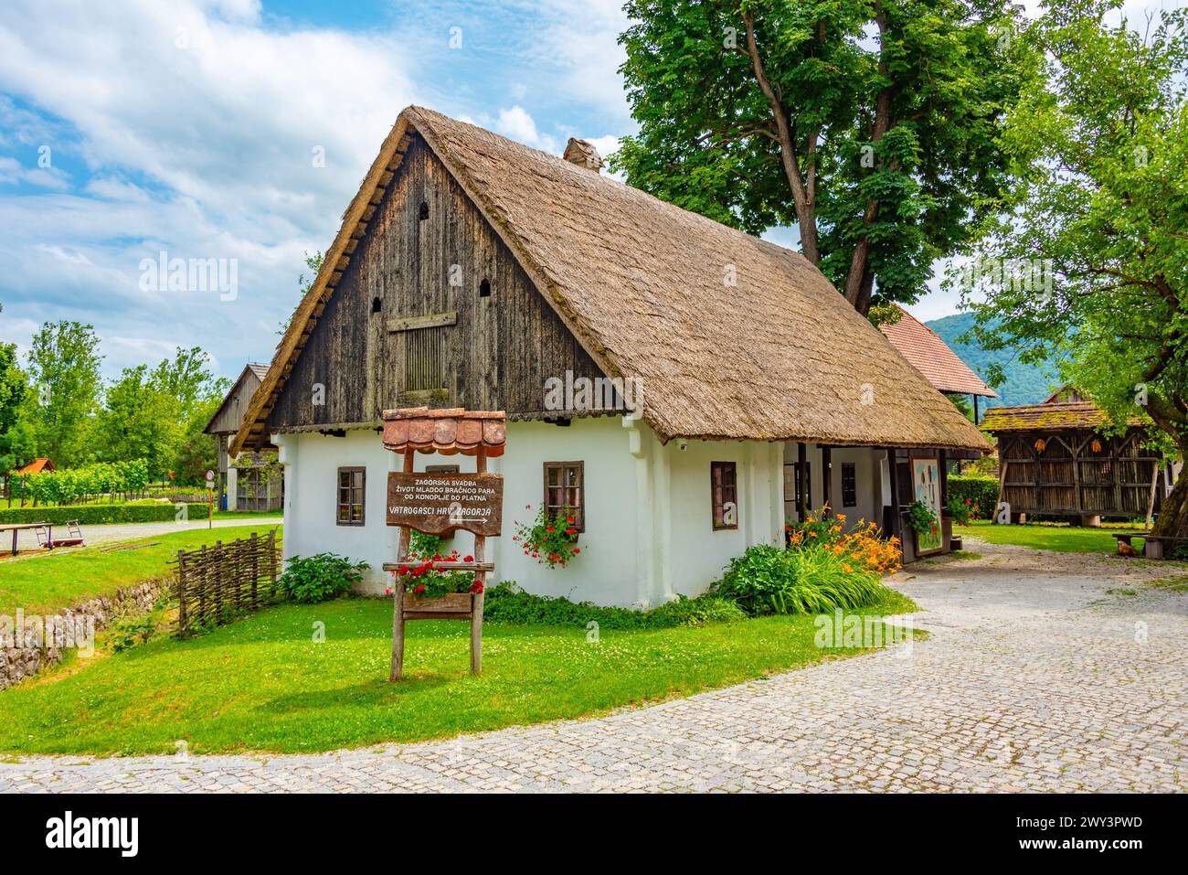 Village house croatian rustic farm hi-res stock photography and images ...