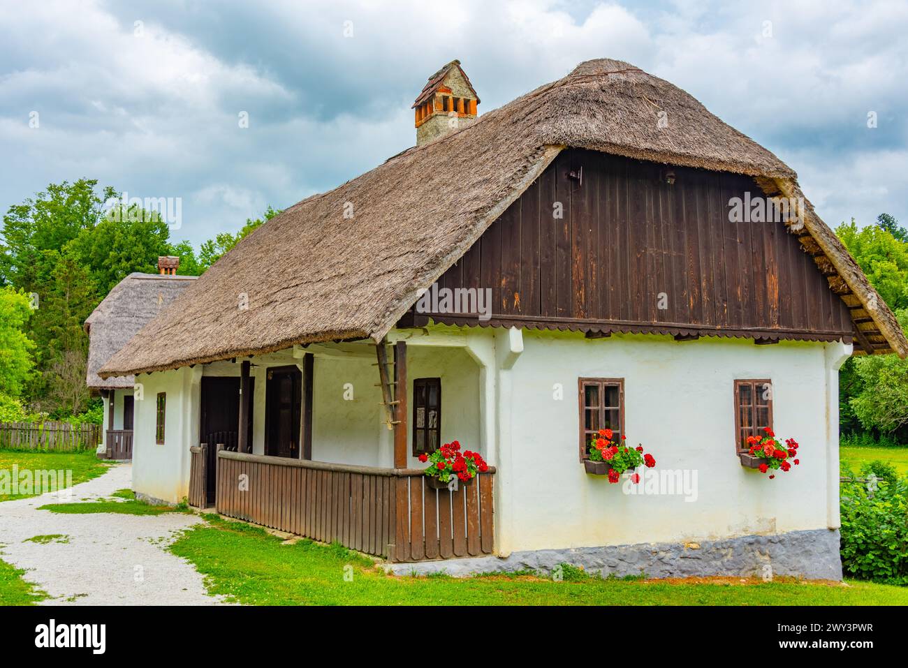 Village house croatian rustic farm hi-res stock photography and images ...