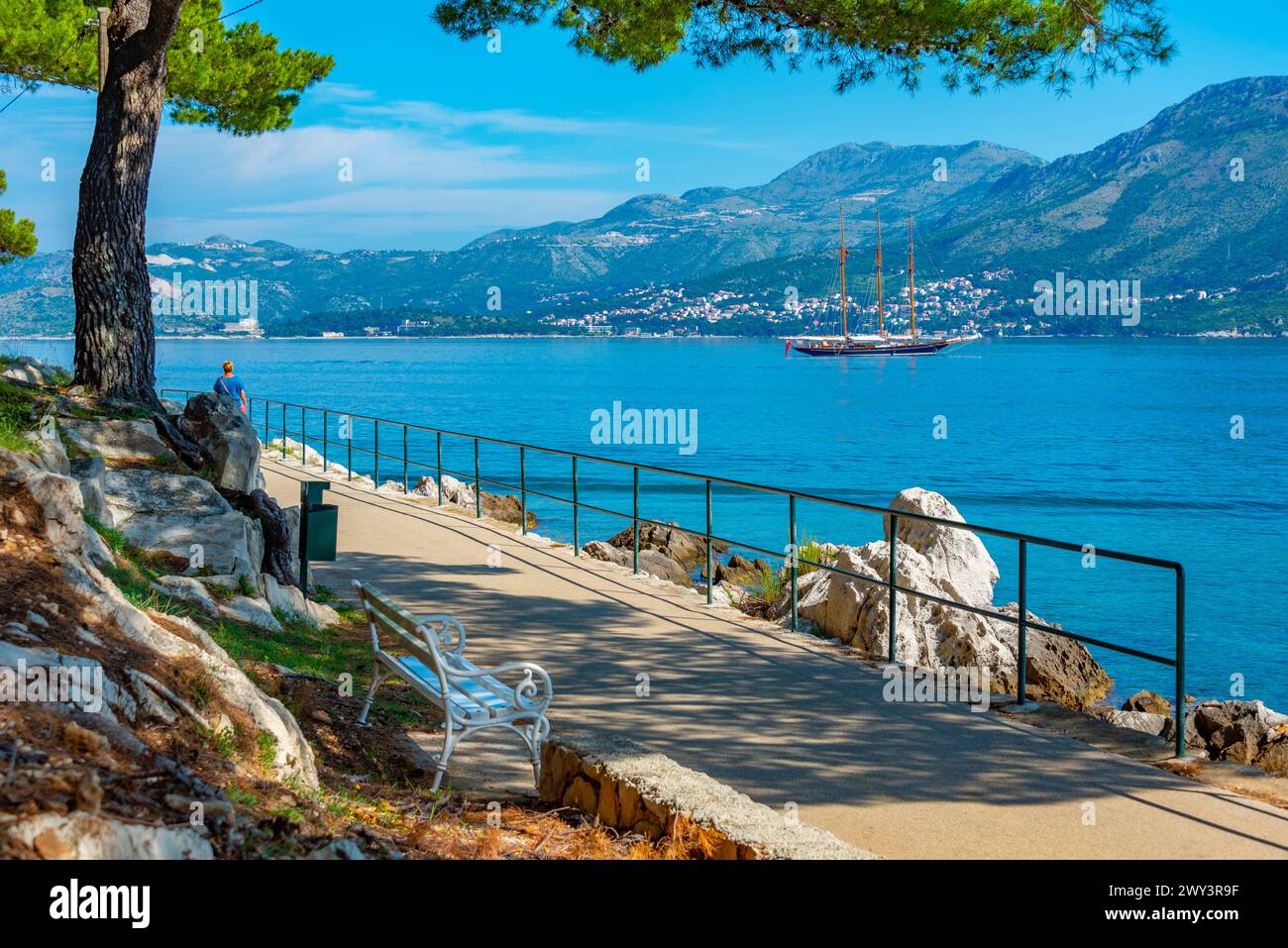 Seaside promenade at Croatian town Cavtat Stock Photo - Alamy