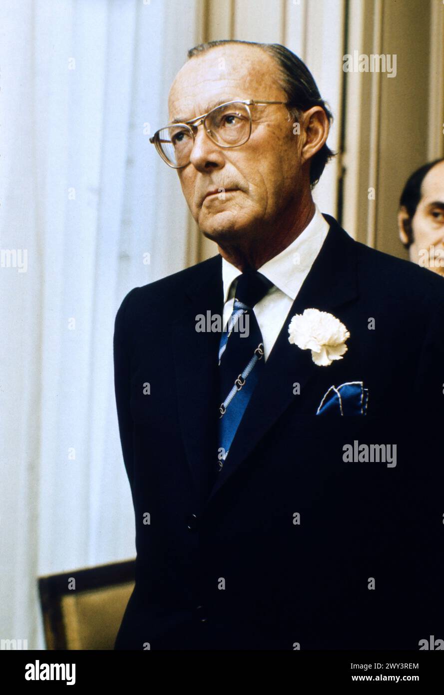 Bernhard, Prinz der Niederlande, Prinz zur Lippe-Biesterfeld ...