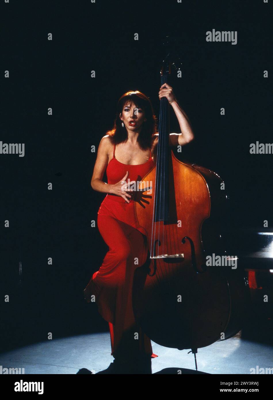Kate Bush, britische Sängerin, Tänzerin und Musikproduzentin, performt ...