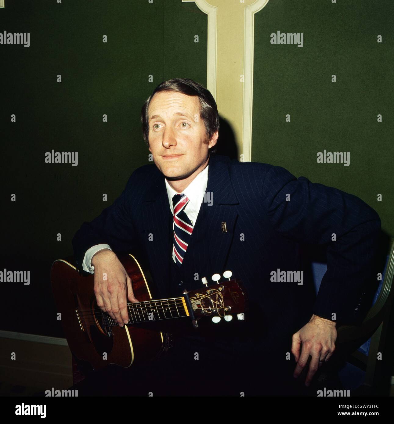 George hamilton iv hi-res stock photography and images - Alamy
