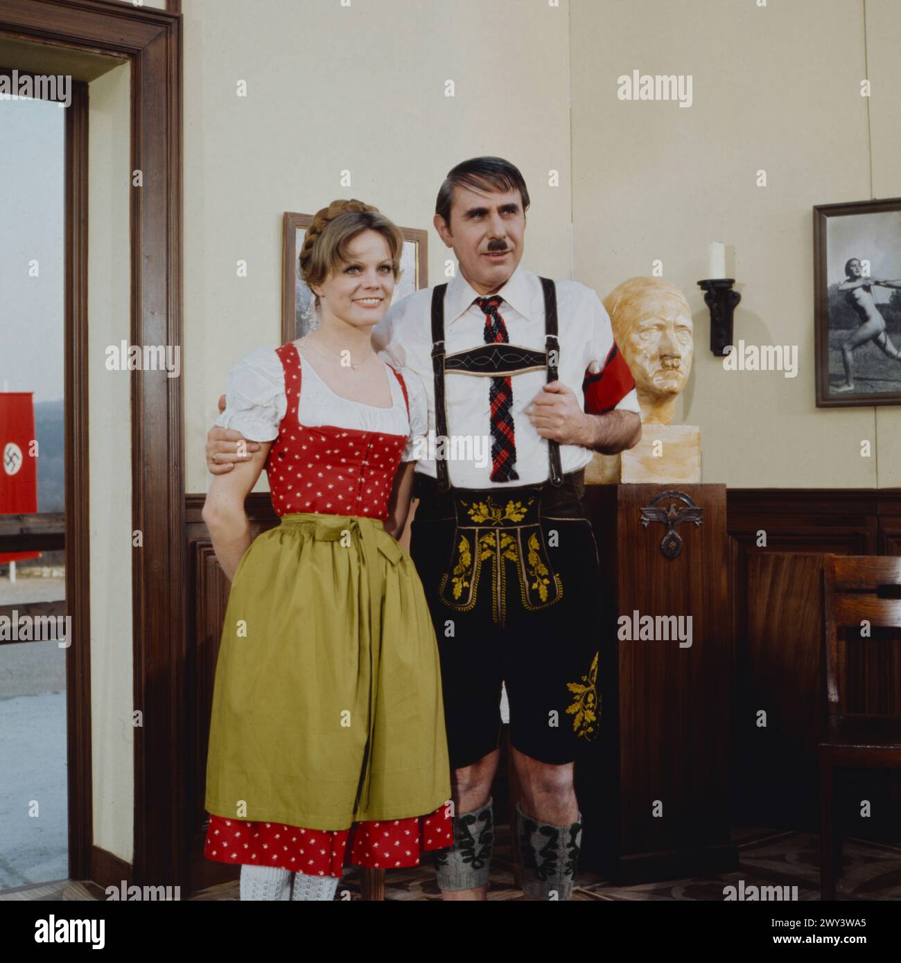Lederhosenm dirndl hi-res stock photography and images - Alamy
