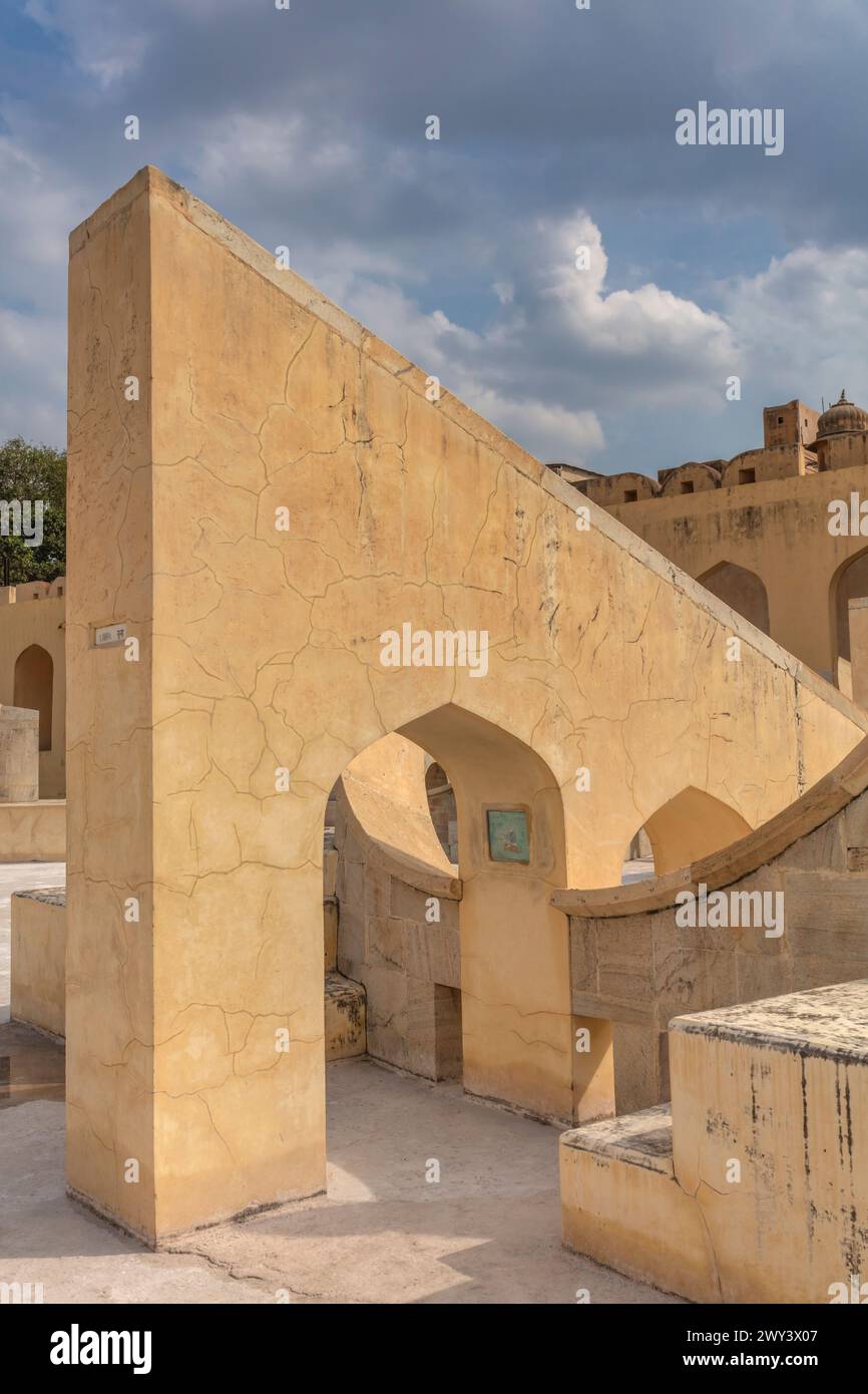 Jantar Mantar, observatory, Jaipur, Rajasthan, India Stock Photo - Alamy