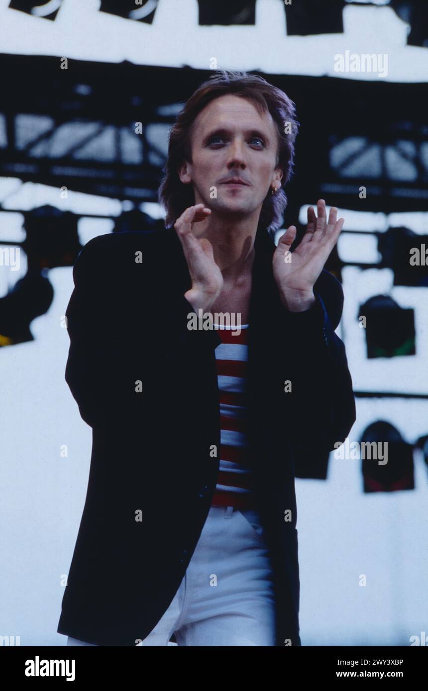 Rockpop 1980s hi-res stock photography and images - Alamy