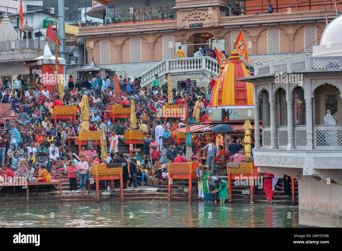 Evening Ganga Aarti at Har Ki Pauri, Haridwar, Uttarakhand, India Stock ...