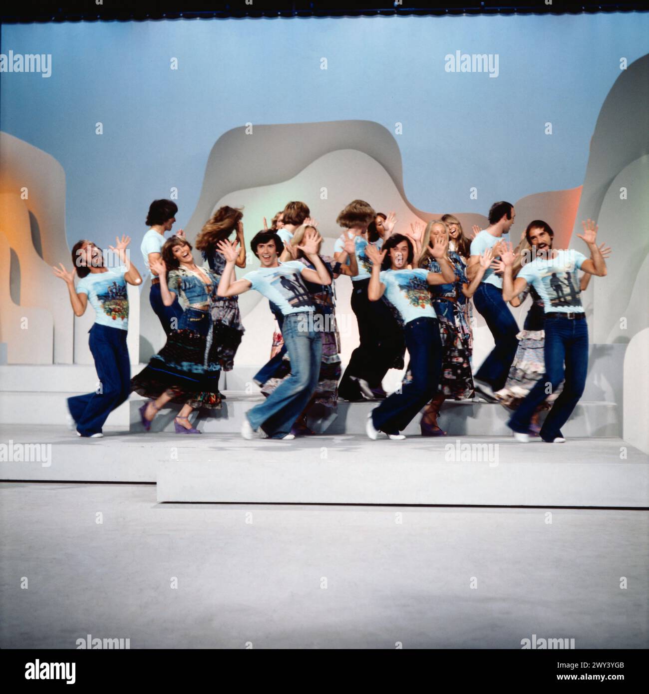 Fernsehballett hi-res stock photography and images - Alamy