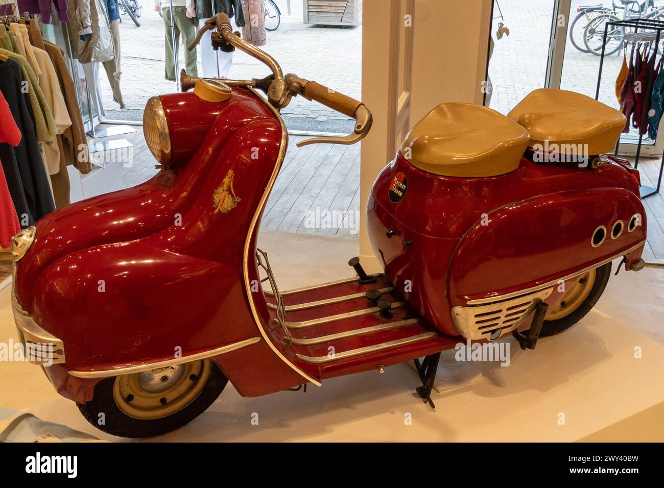 Bordeaux , France - 04 02 2024 : Magnat Debon classic vintage retro ...