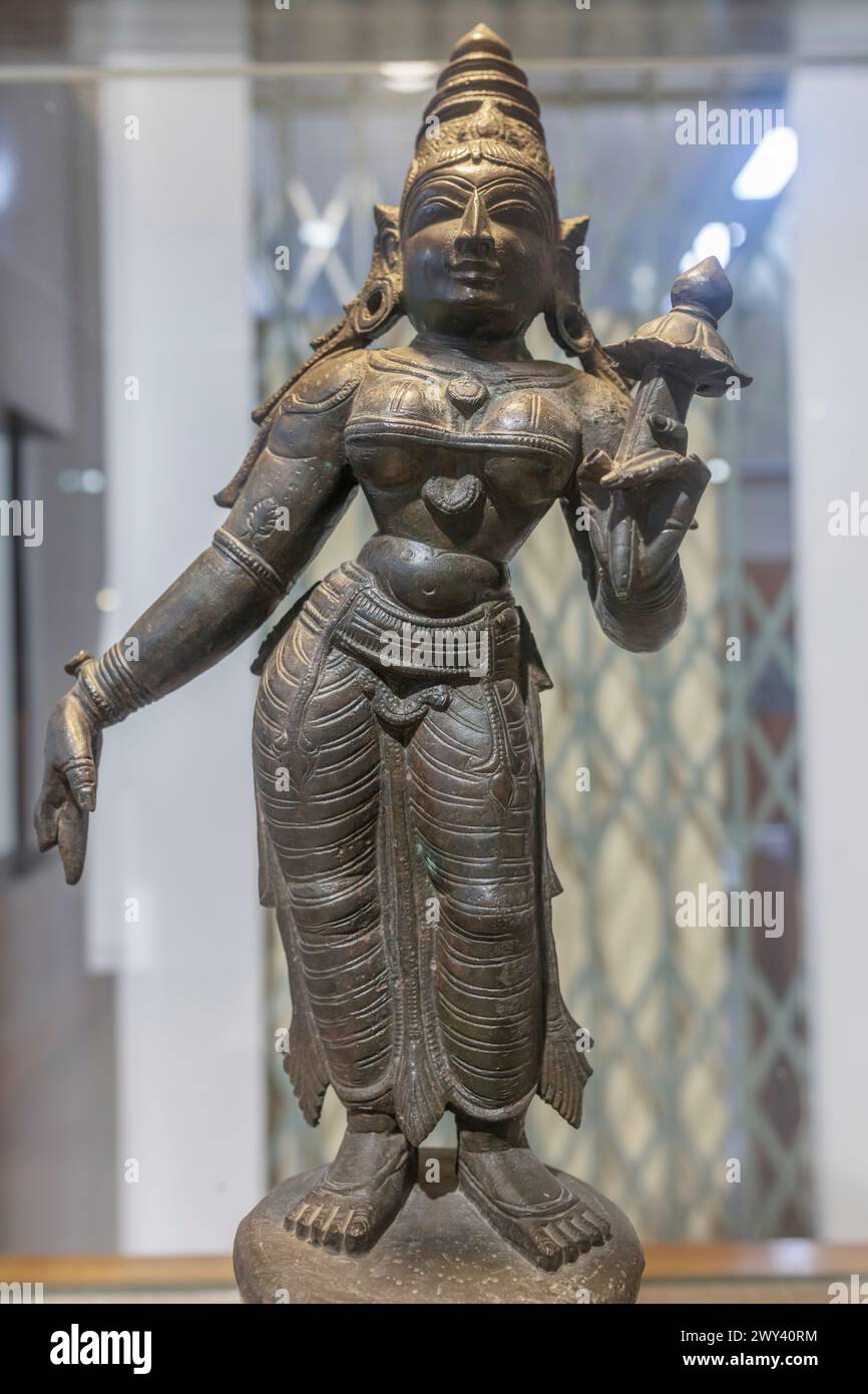 Statue of Lakshmi, 14th century, bronze, South India, Museum and Art ...