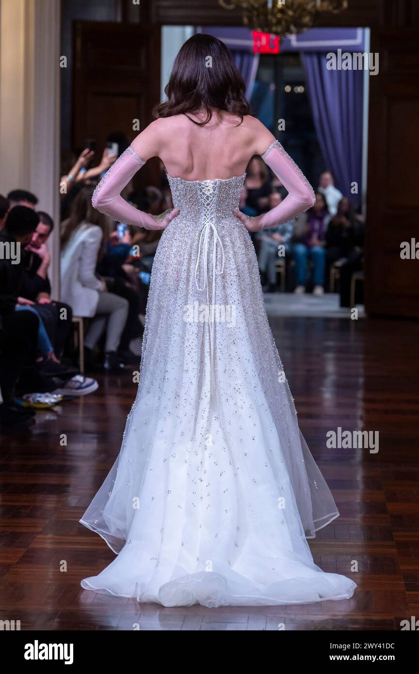 New York, United States. 02nd Apr, 2024. A model is walking the runway ...