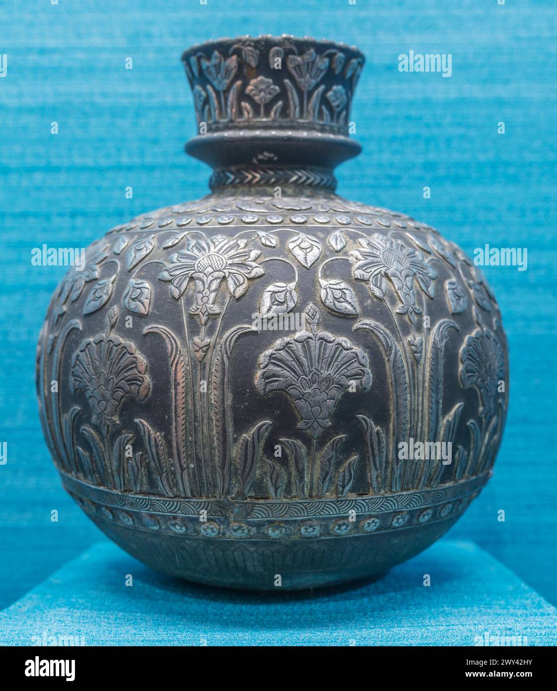 Hukka base, 19th century, Hyderabad, Himachal State Museum, Shimla ...