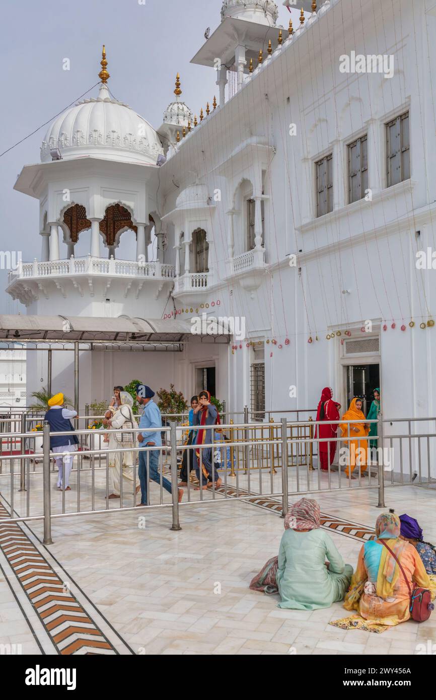 Anandpur sahib gurudwara hi-res stock photography and images - Alamy