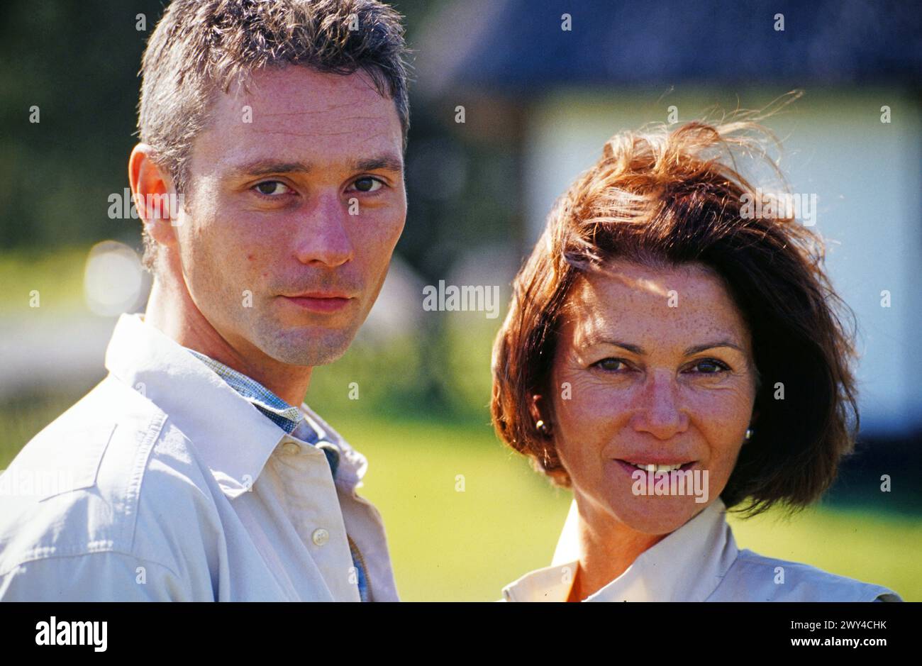 Renate Blume, deutsche Schauspielerin, bei einem Fotoshooting mit Sohn ...