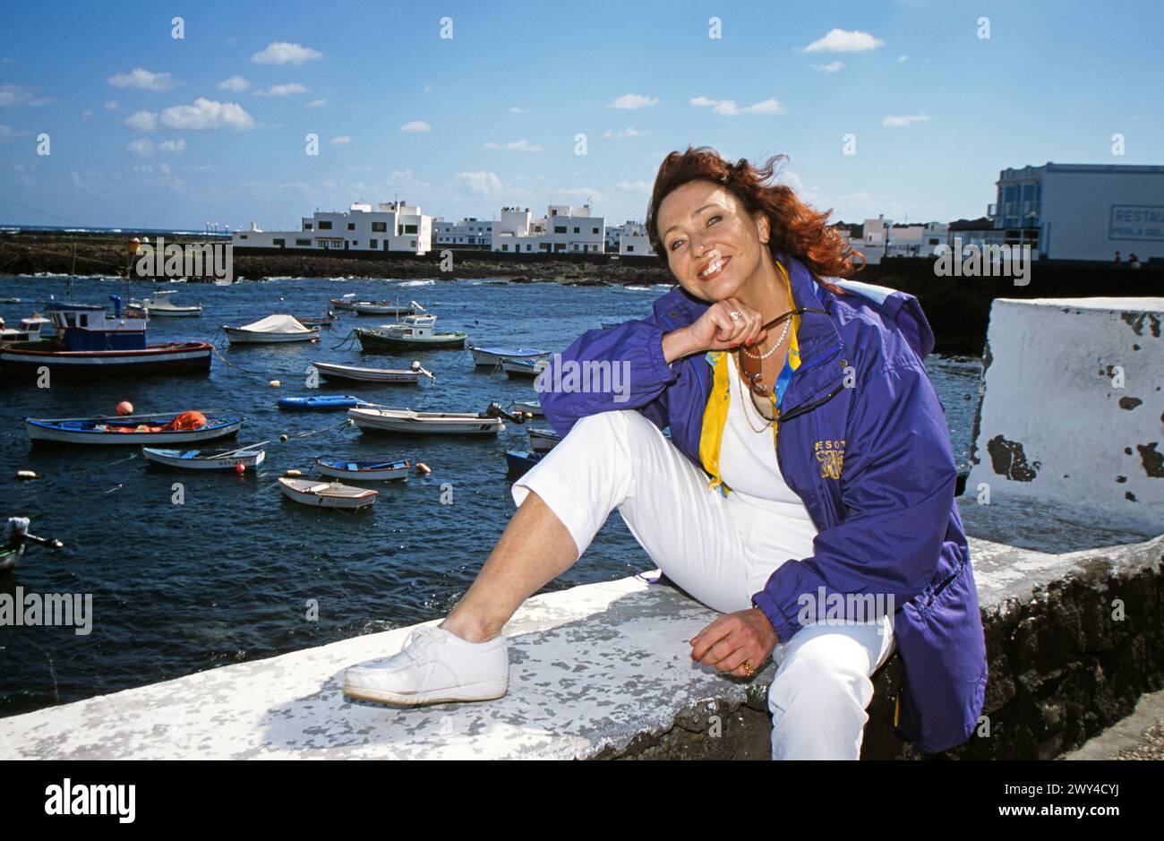 Regina Thoss, deutsche Chanson- und Schlagersängerin, im Urlaub auf ...