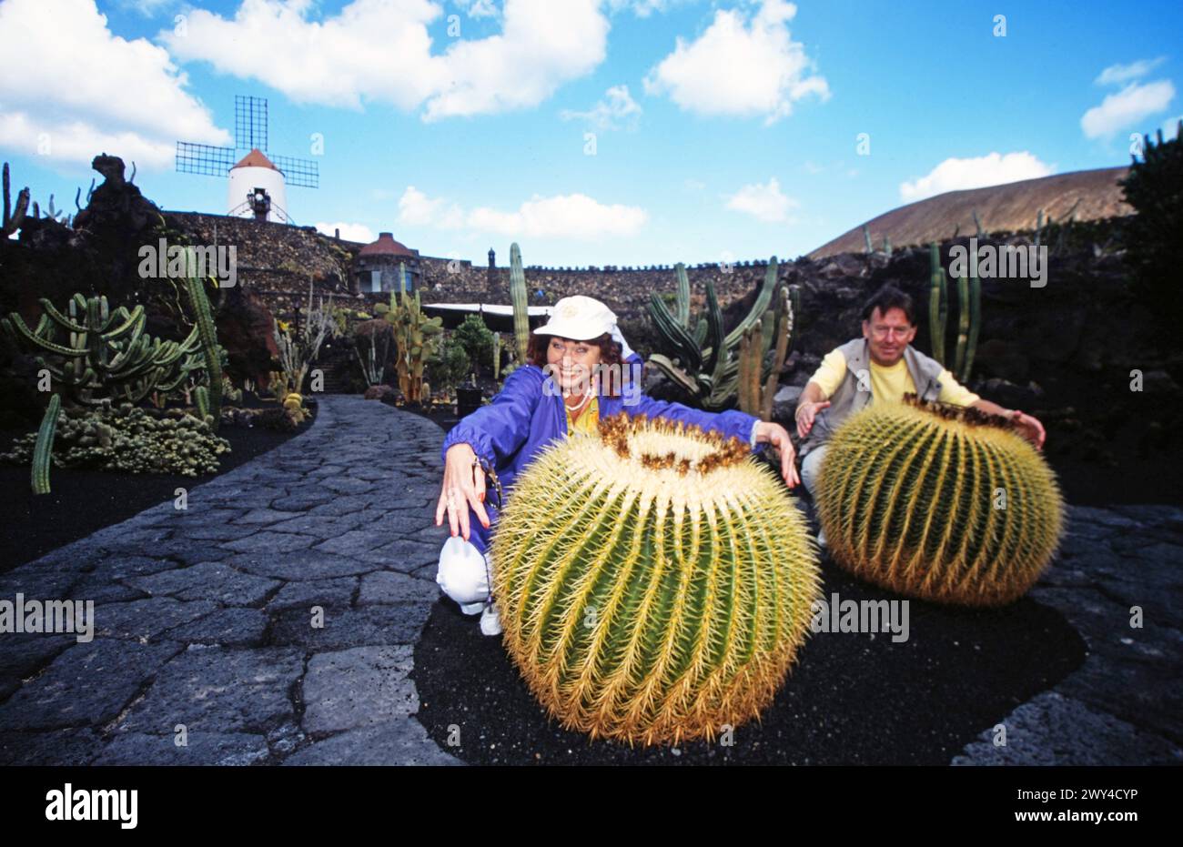 Regina Thoss, deutsche Chanson- und Schlagersängerin, mit Ehemann im ...