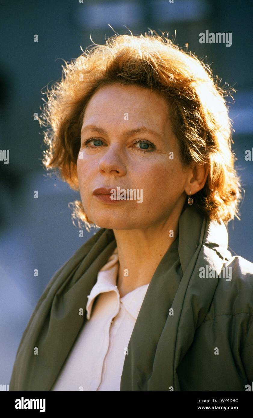 Renate Krößner, deutsche Schauspielerin, bei einem Studiofotoshooting ...