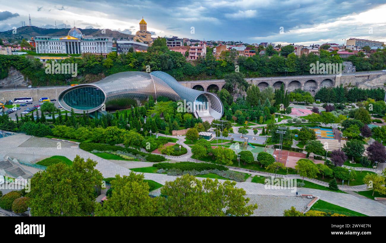 Rike Music Theater and Exhibition Center and State Palace of Ceremonies ...