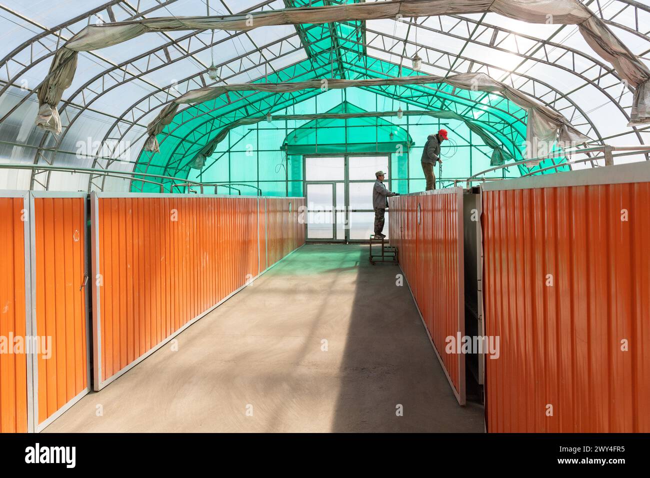 Harbin, China's Heilongjiang Province. 3rd Apr, 2024. Workers maintain ...