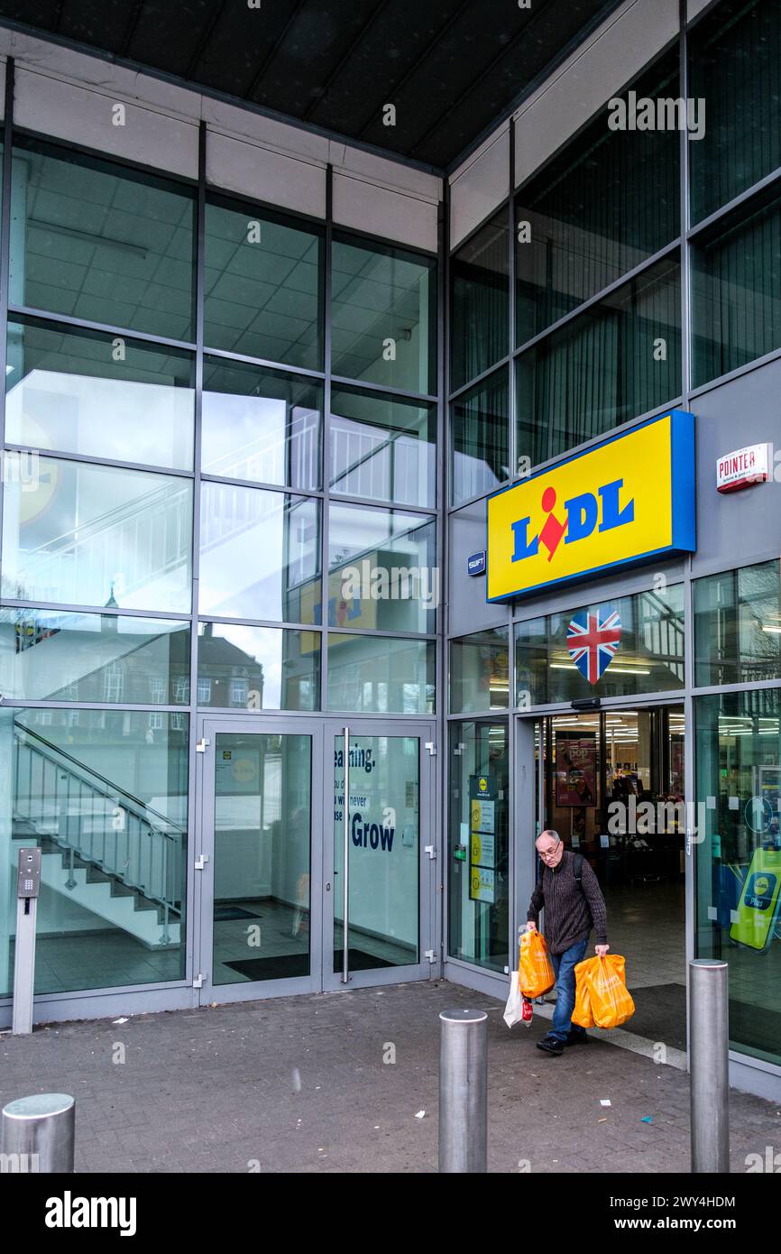 Leatherhead Surrey, UK, April 03 2024, Lidl High Street Discount ...