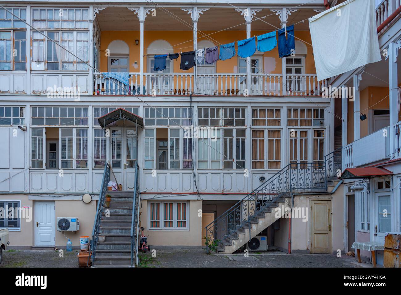 Traditional courtyard of residential houses in Tbilisi, Georgia Stock ...
