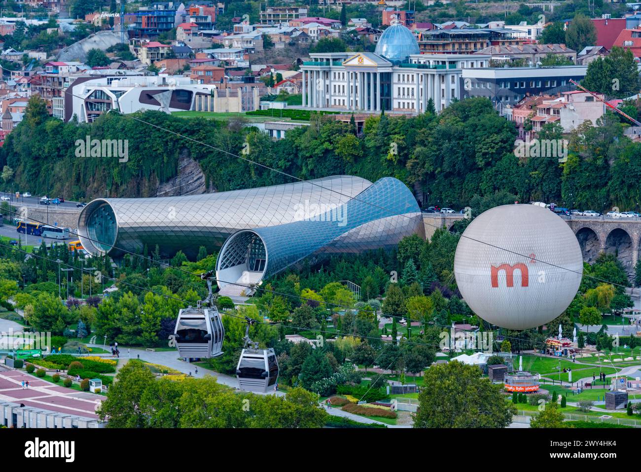 Rike Music Theater and Exhibition Center and State Palace of Ceremonies ...