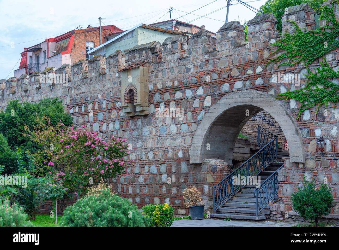Ruins ancient walls georgian hi-res stock photography and images - Alamy