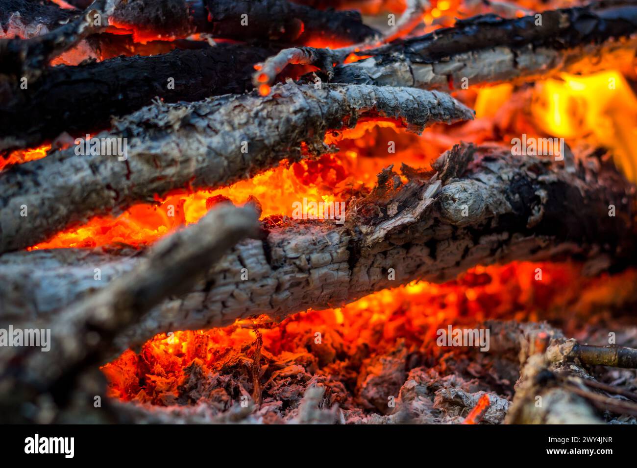 Close up hot coals in hi-res stock photography and images - Alamy