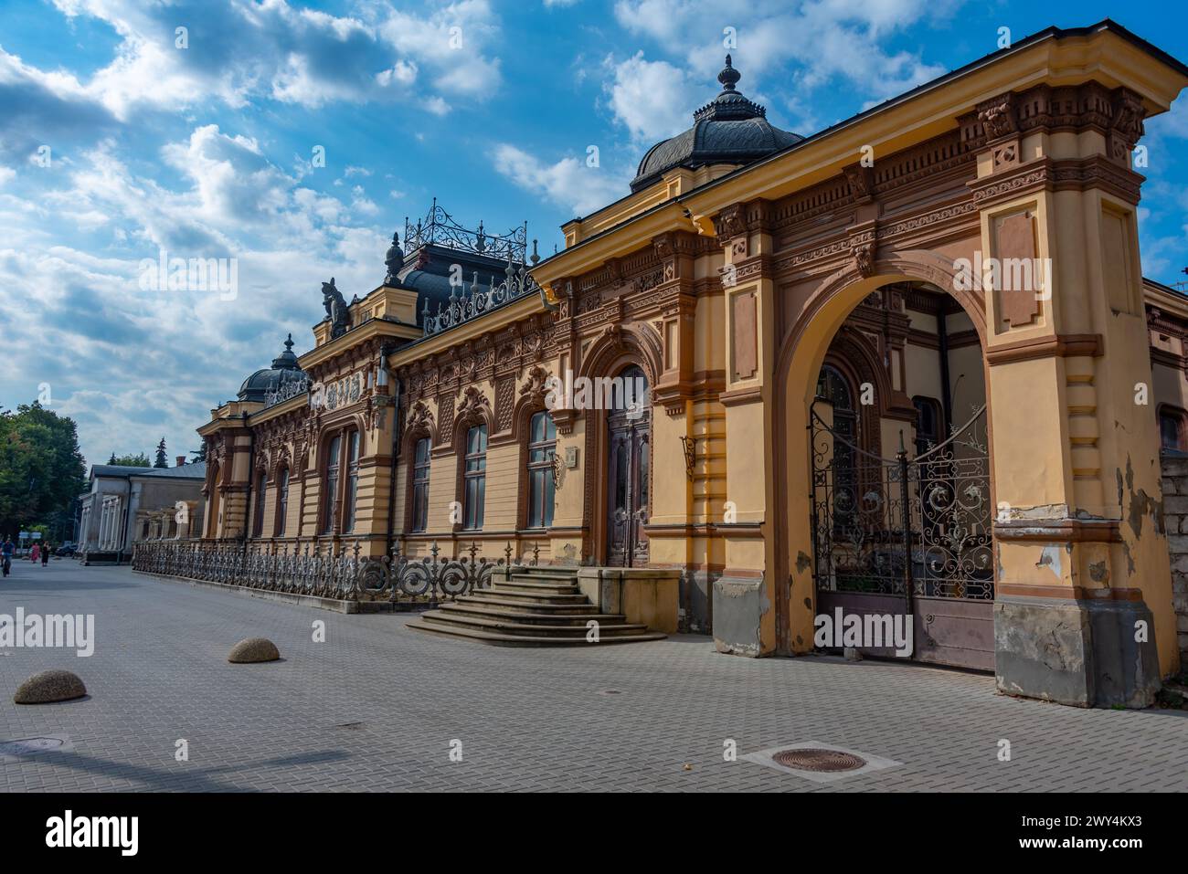 Palace of the republic chisinau hi-res stock photography and images - Alamy