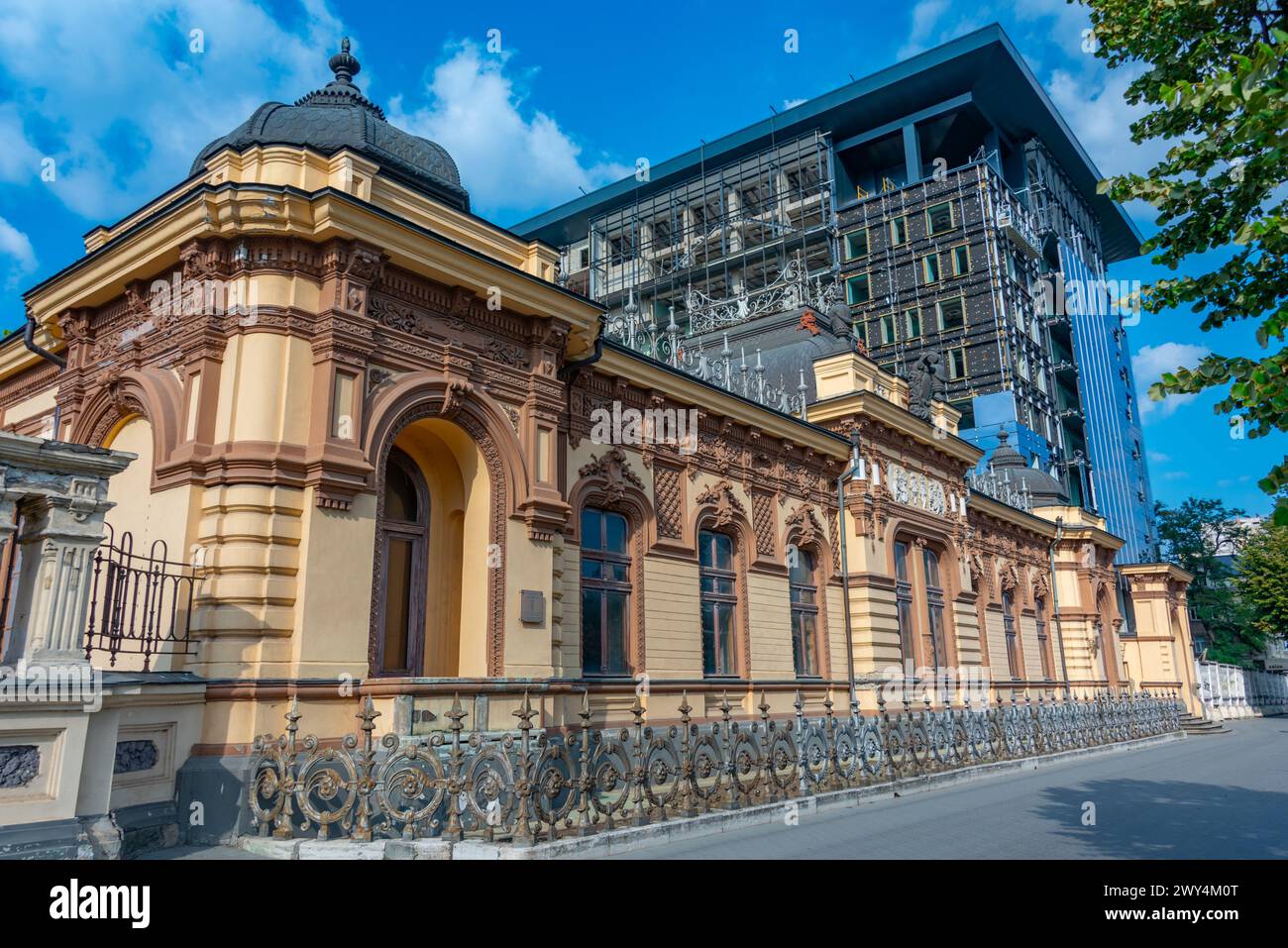 Palace of the republic chisinau hi-res stock photography and images - Alamy
