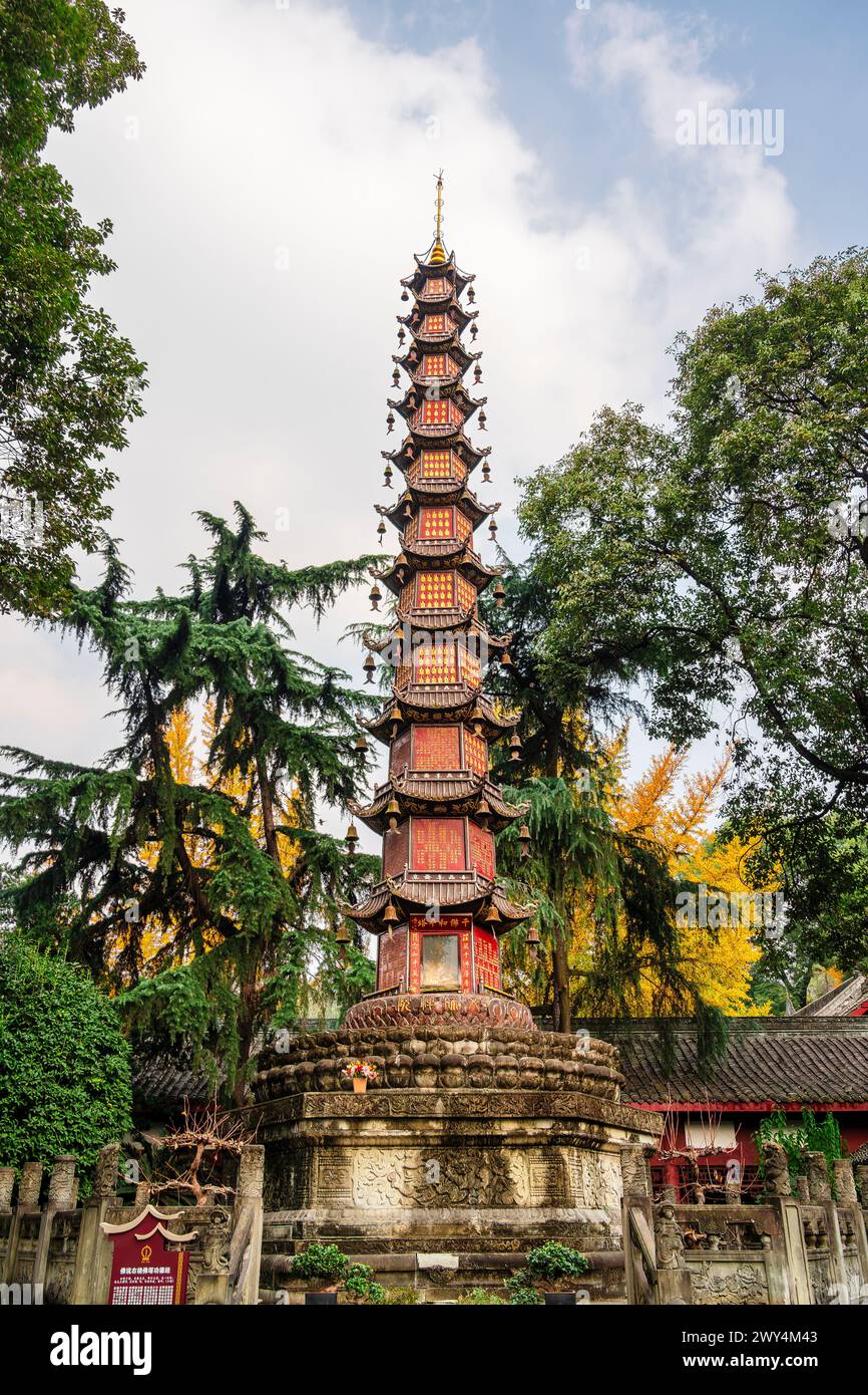 Buddha temple chengdu hi-res stock photography and images - Alamy