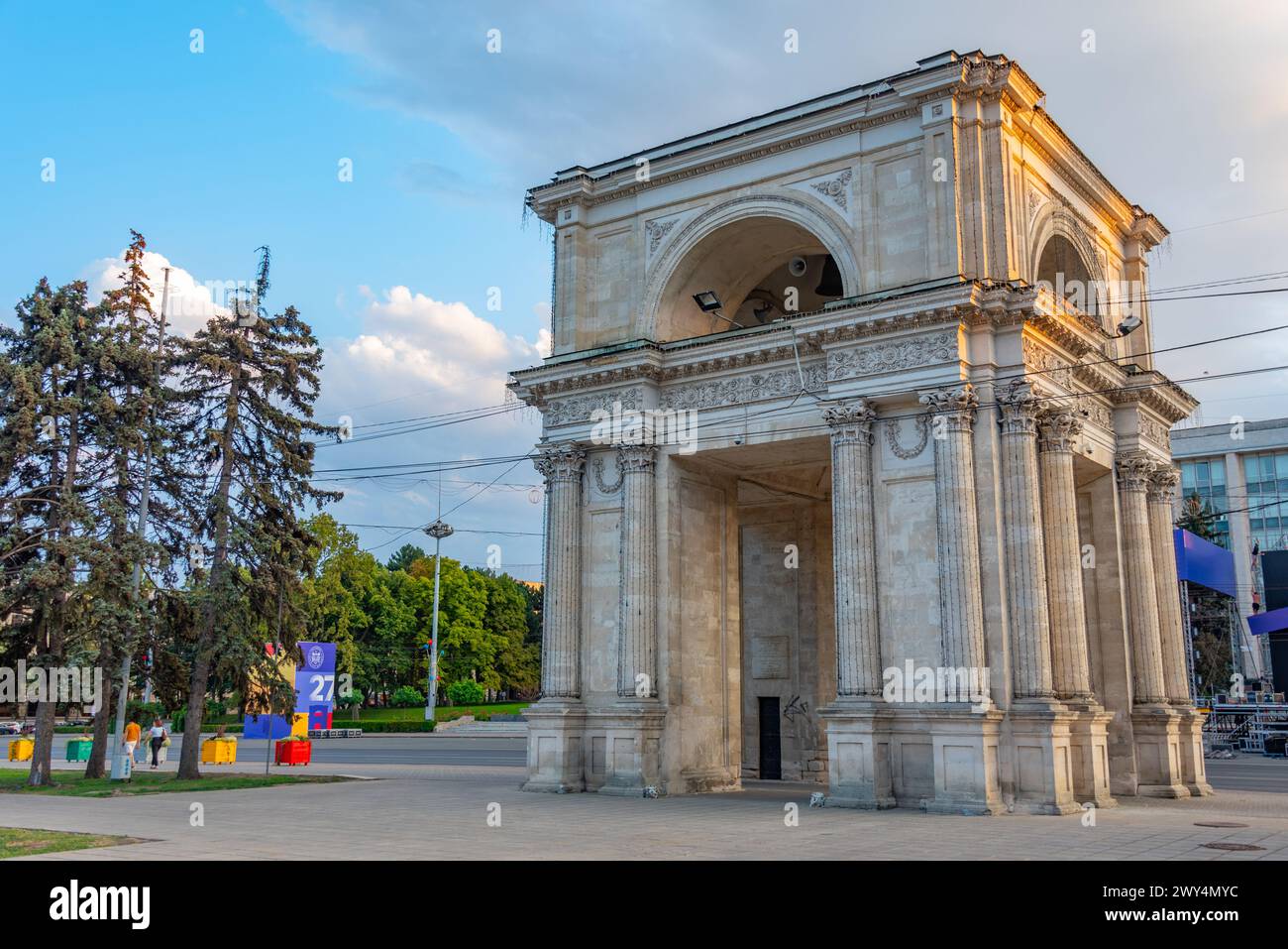 Chisinau arch of triumph hi-res stock photography and images - Alamy