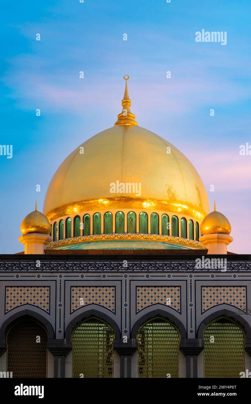 Brunei architecture hi-res stock photography and images - Alamy