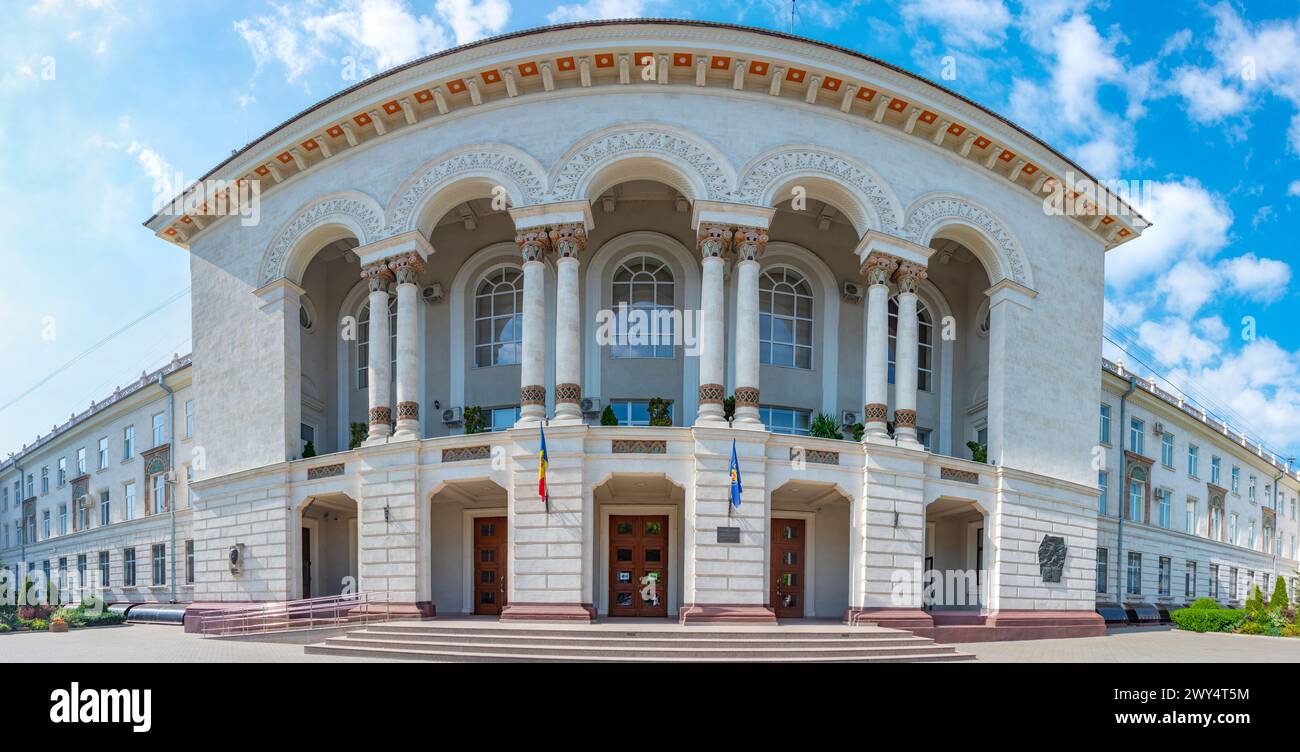 Town hall chisinau moldova hi-res stock photography and images - Alamy