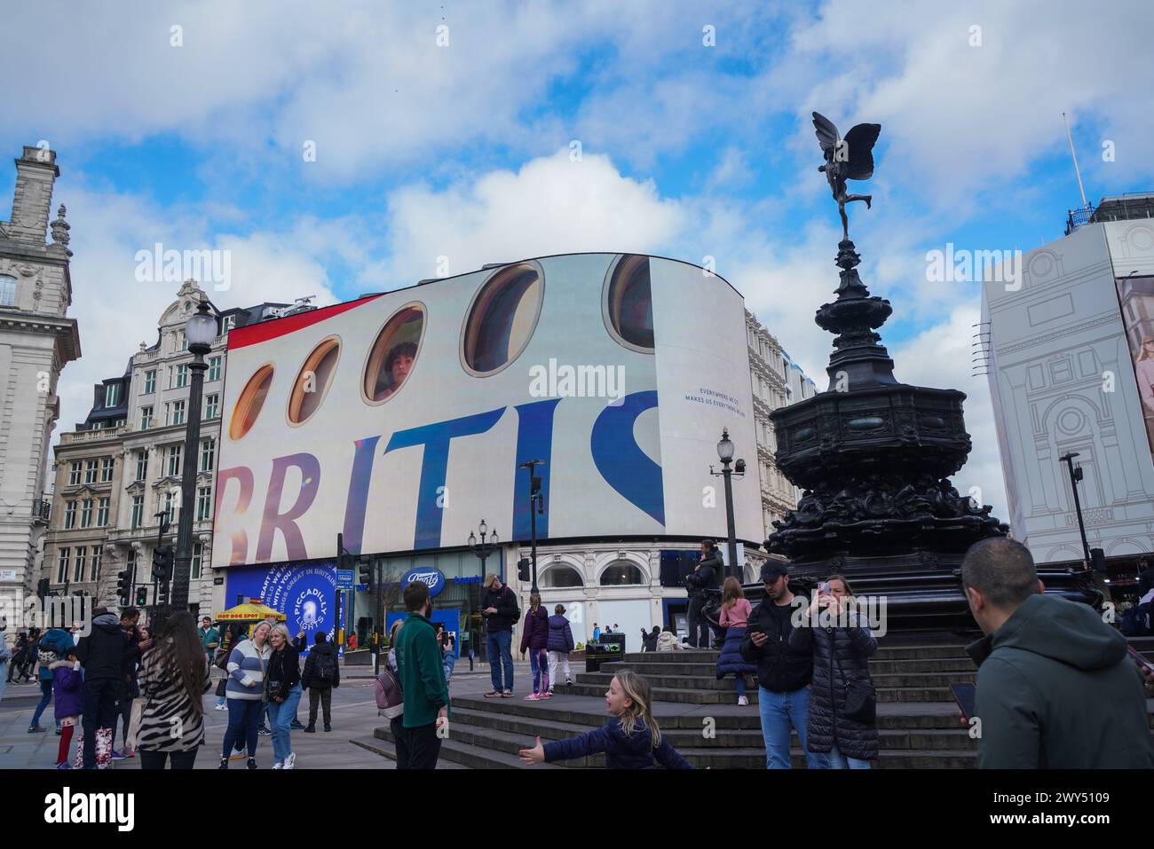 4 april 2024 hi-res stock photography and images - Alamy