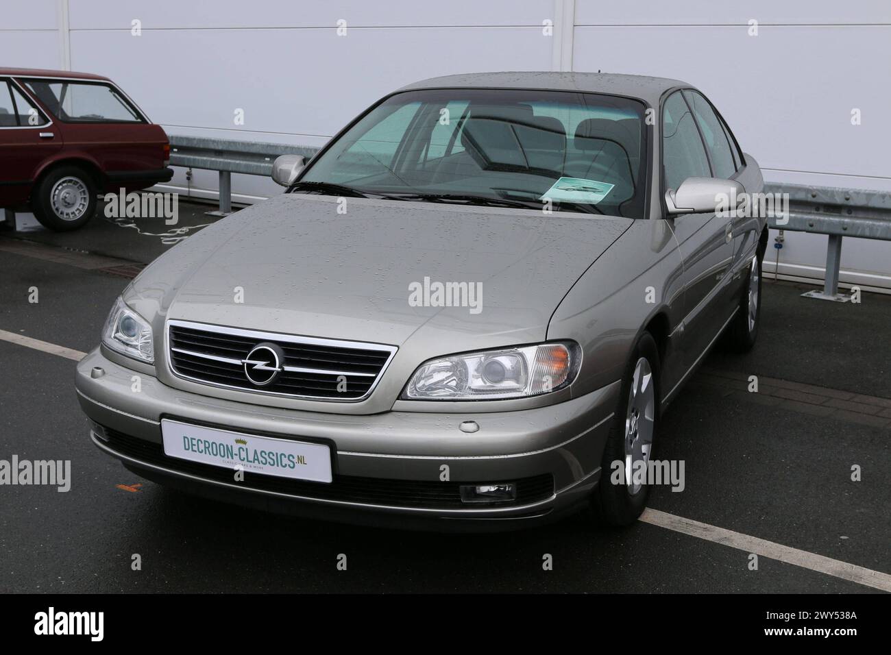 Opel Omega 2.2 16V Omega B Limousine, Baujahr 2002, Schnäppchenmarkt ...