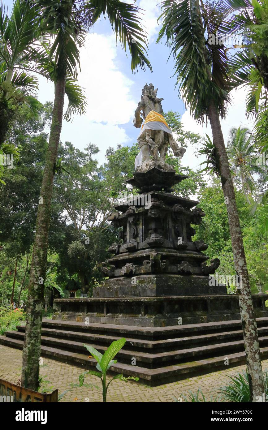 the Tirta Empul temple (Holy Spring Water Temple) is Hindu Balinese ...