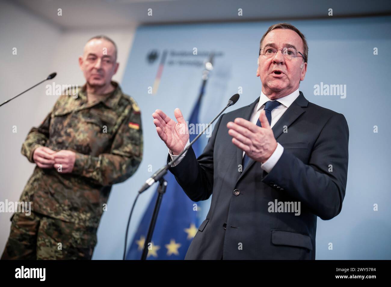 Berlin, Germany. 04th Apr, 2024. Boris Pistorius (SPD, r), Minister of ...