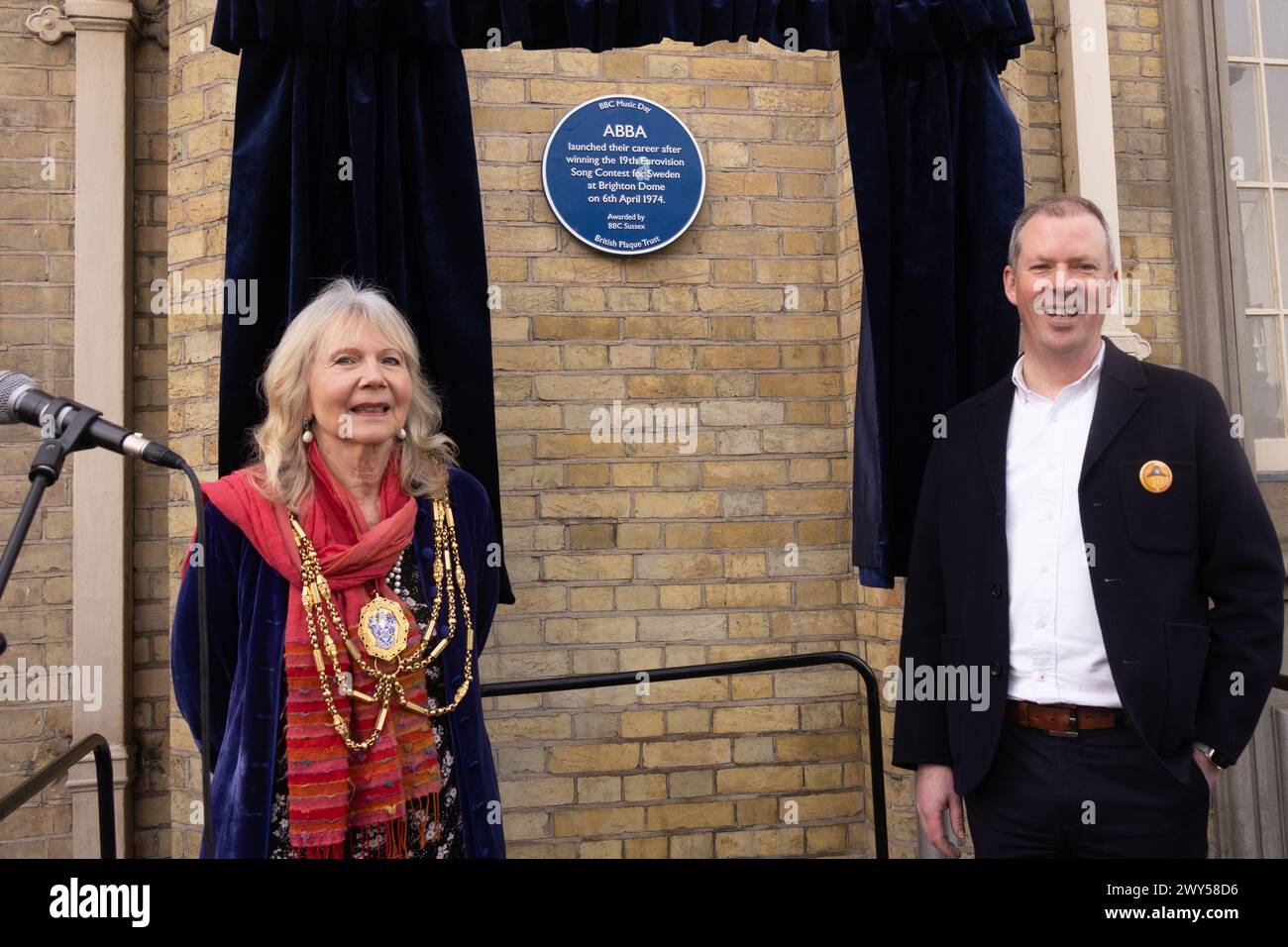 Abba plaque unveiling ceremony hi-res stock photography and images - Alamy