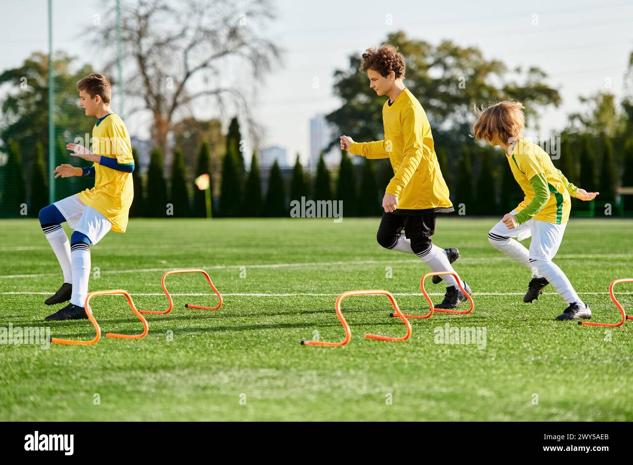 Soccer passing drill hi-res stock photography and images - Alamy
