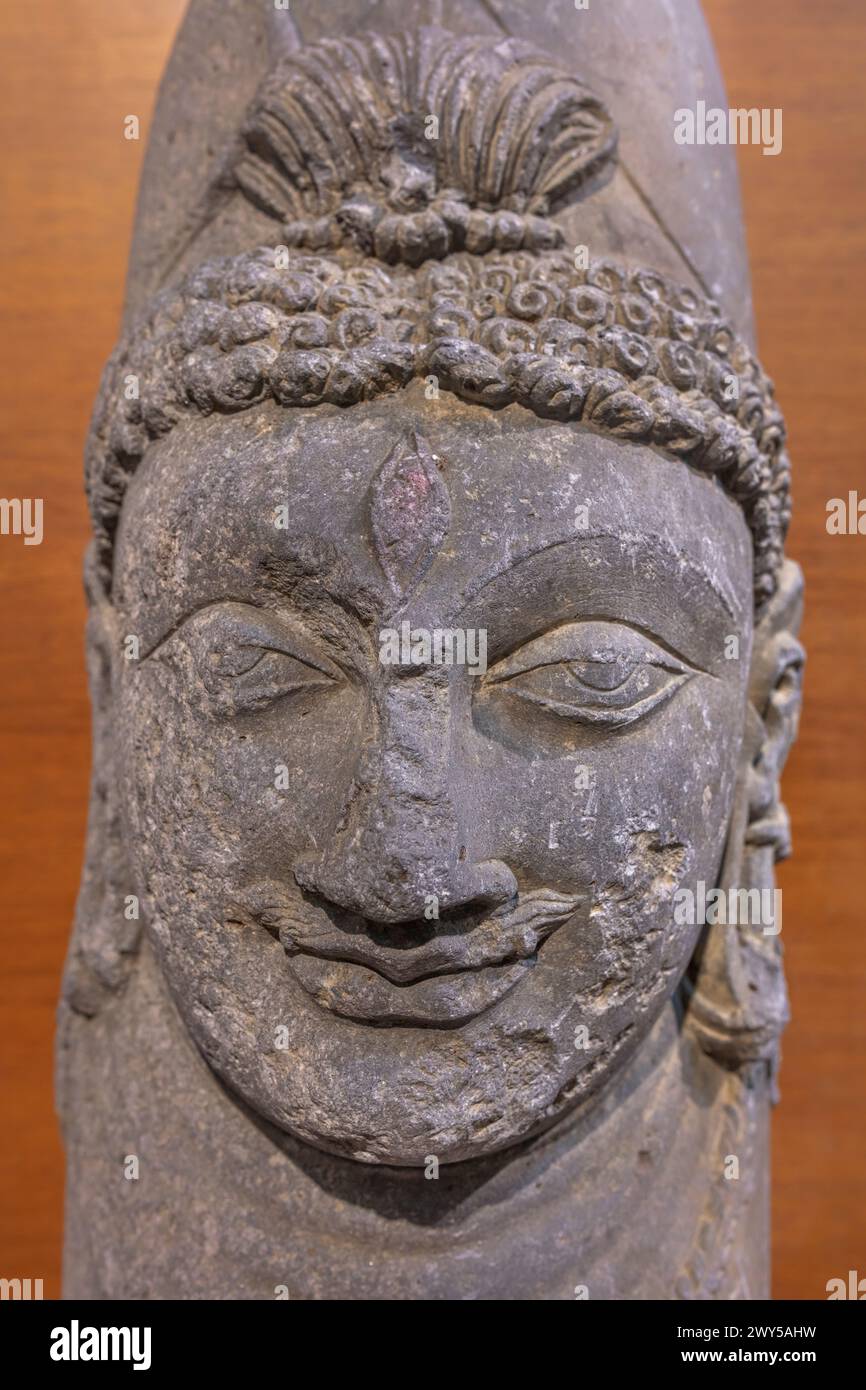 Ekh Mukh Linga, 7th century, stone, Harwan Srinagar, Sri Pratap Singh ...