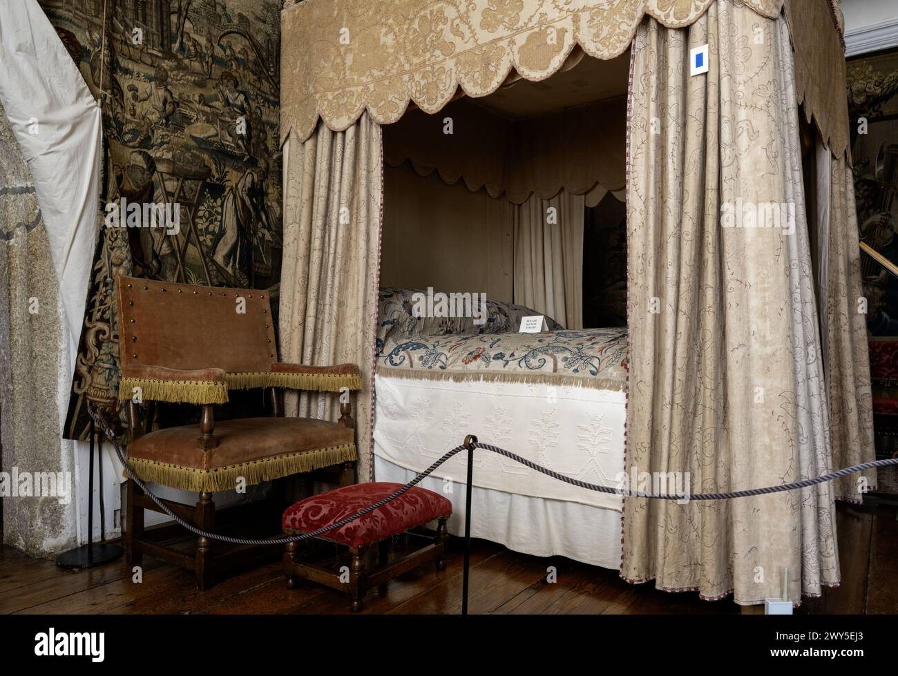 Cotehele house interior hi-res stock photography and images - Alamy