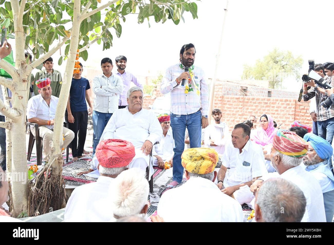 Nagaur, India. 03rd Apr, 2024. Rashtriya Loktantrik Party President and India bloc candidate ...