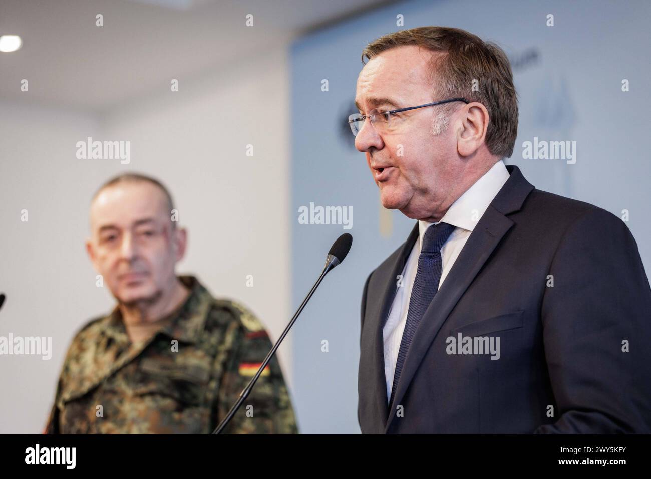 Politik militaer military bundeswehr german army bundeswehr hi-res ...