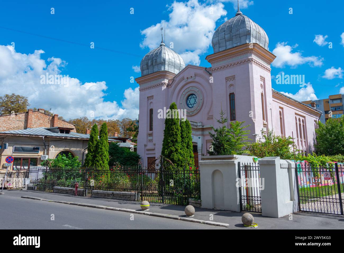 Ploiesti street hi-res stock photography and images - Alamy