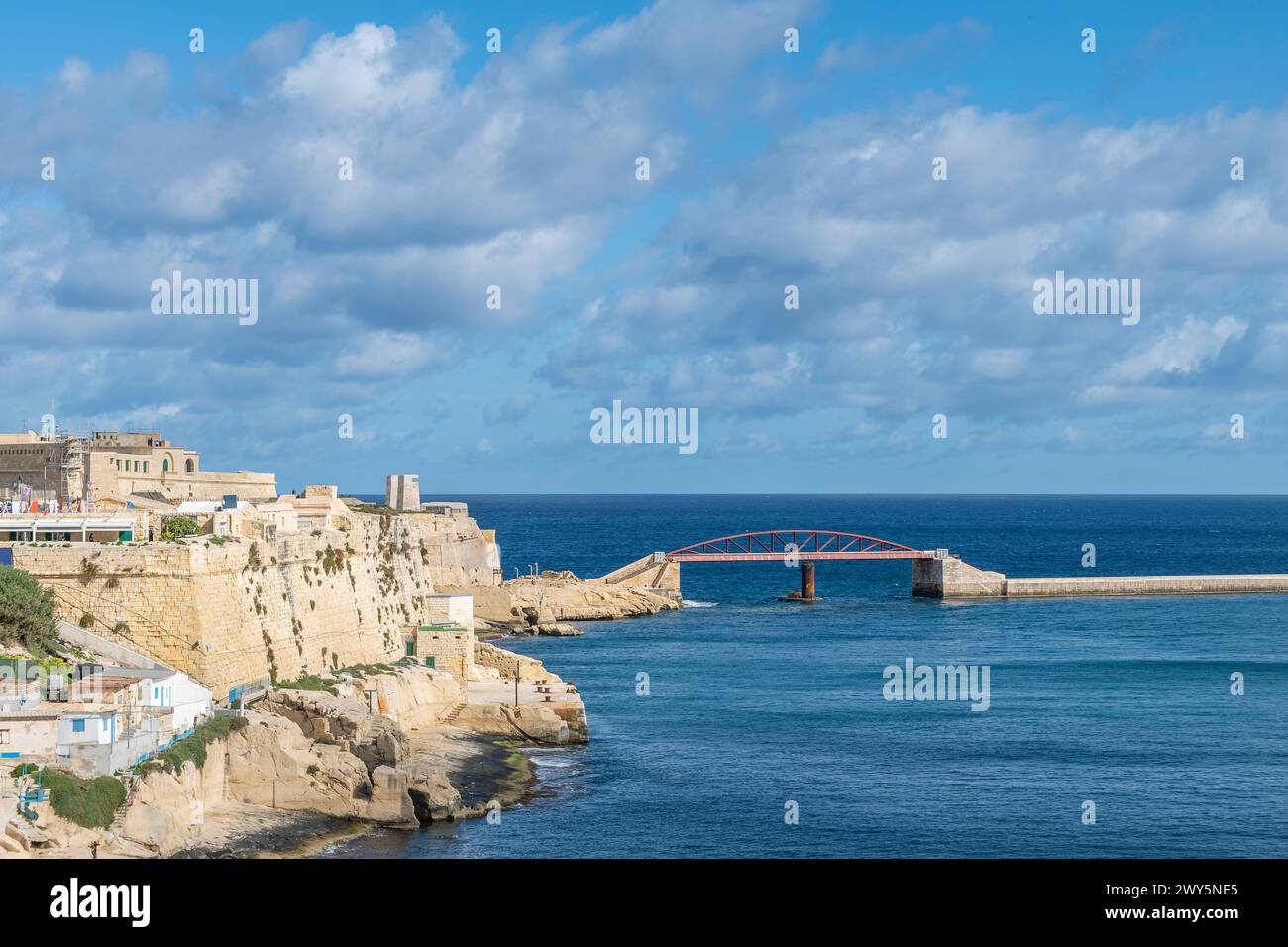 The ancient fort and St. Elmo's Bridge, Valletta, Malta Stock Photo - Alamy