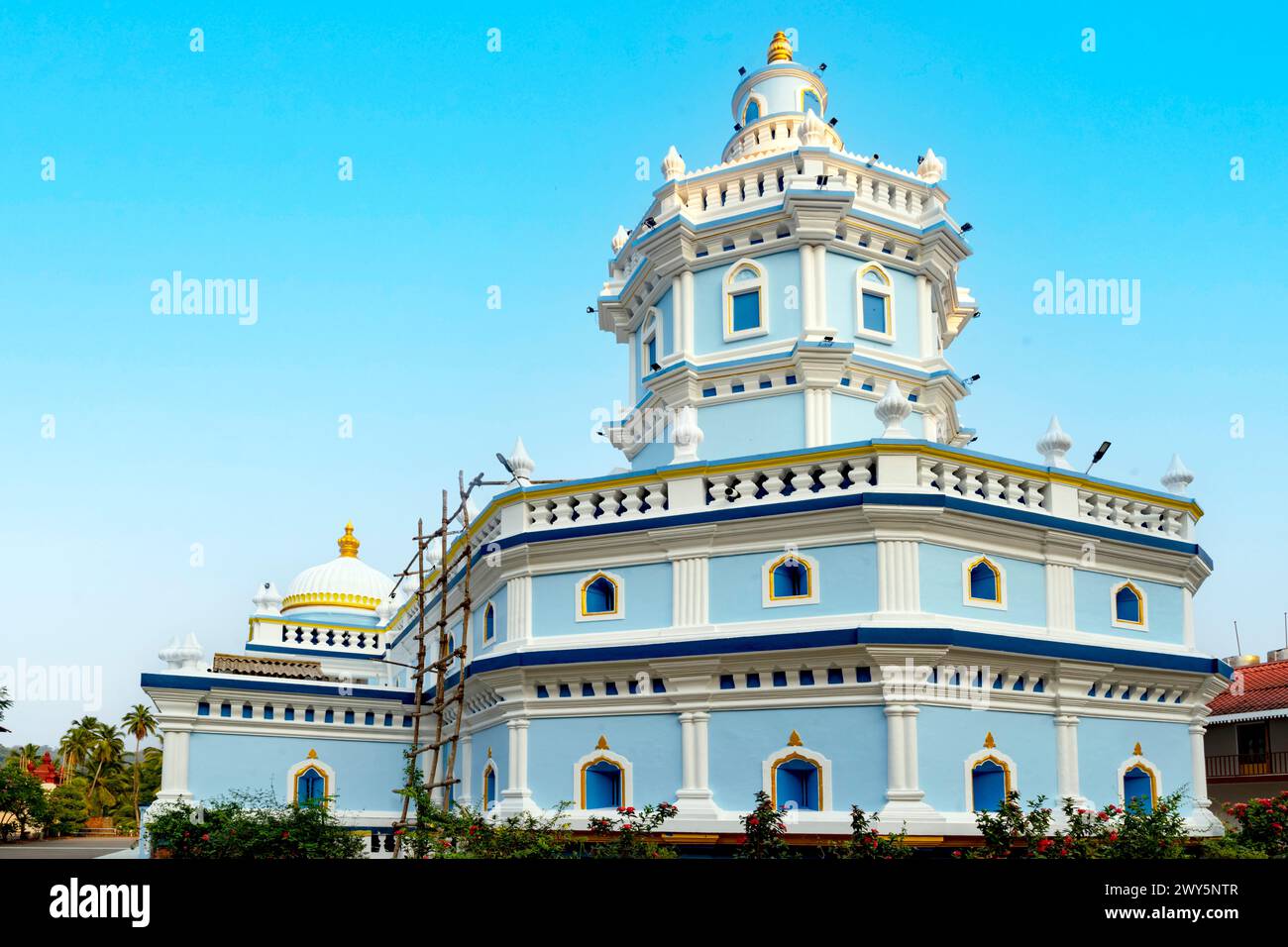 Indien, Goa, Ponda, Shri Mangeshi Temple Stock Photo - Alamy