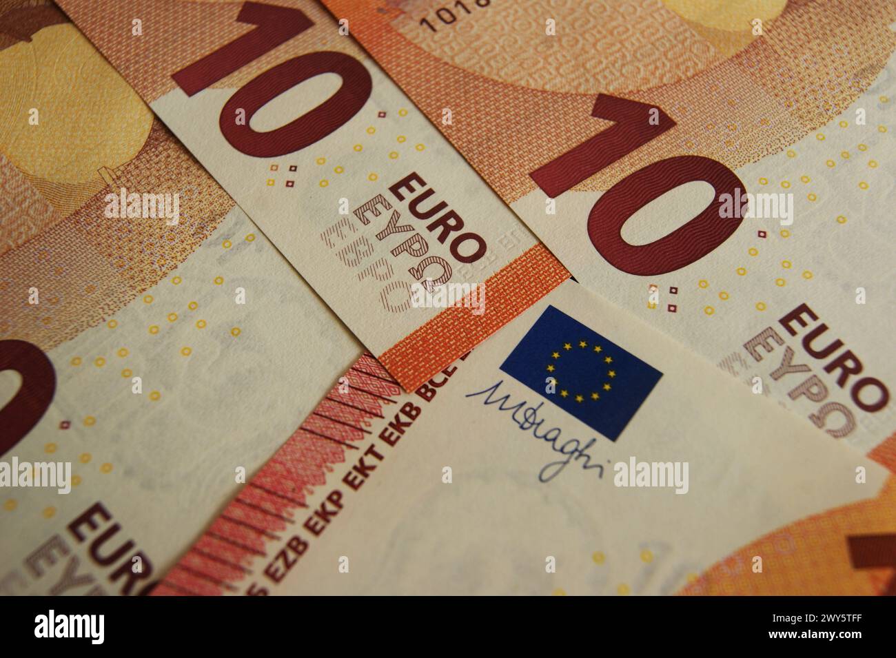 New 10 euro banknote hi-res stock photography and images - Alamy