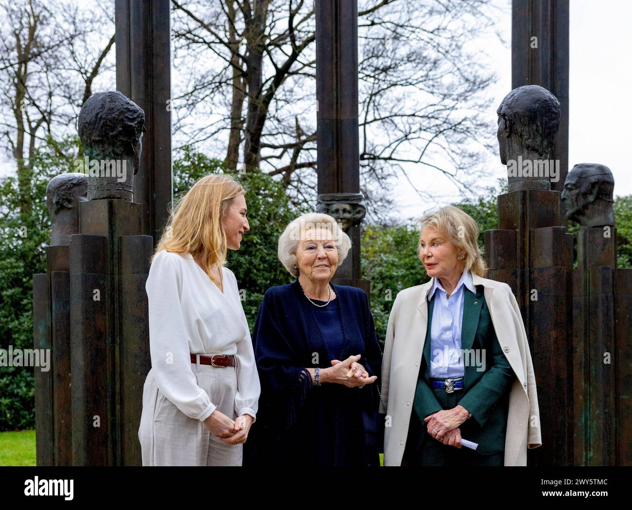 SOESTDIJK, the Netherlands, 04-04-2024 Princess Beatrix unveils the ...