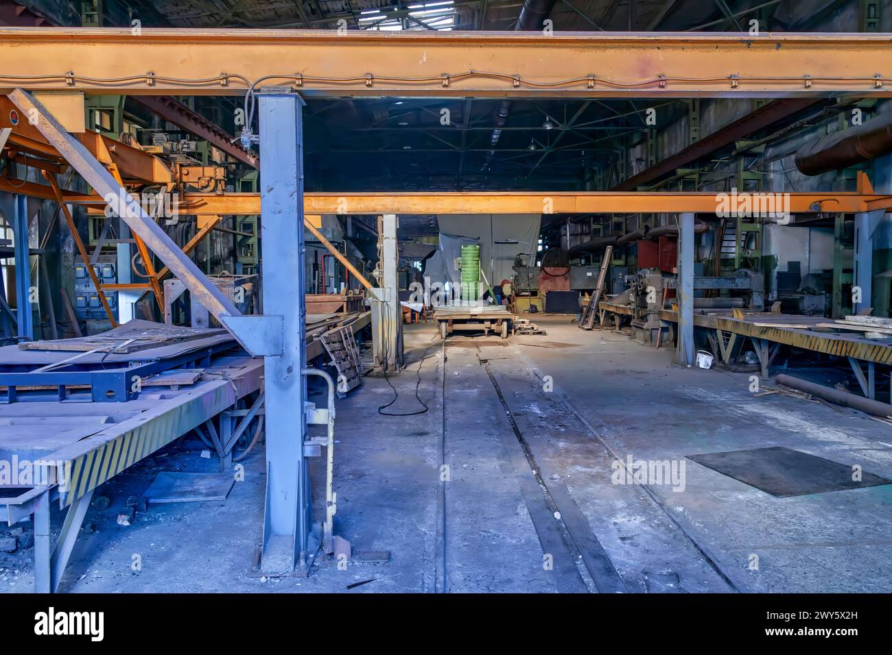 Iron production technology hi-res stock photography and images - Alamy