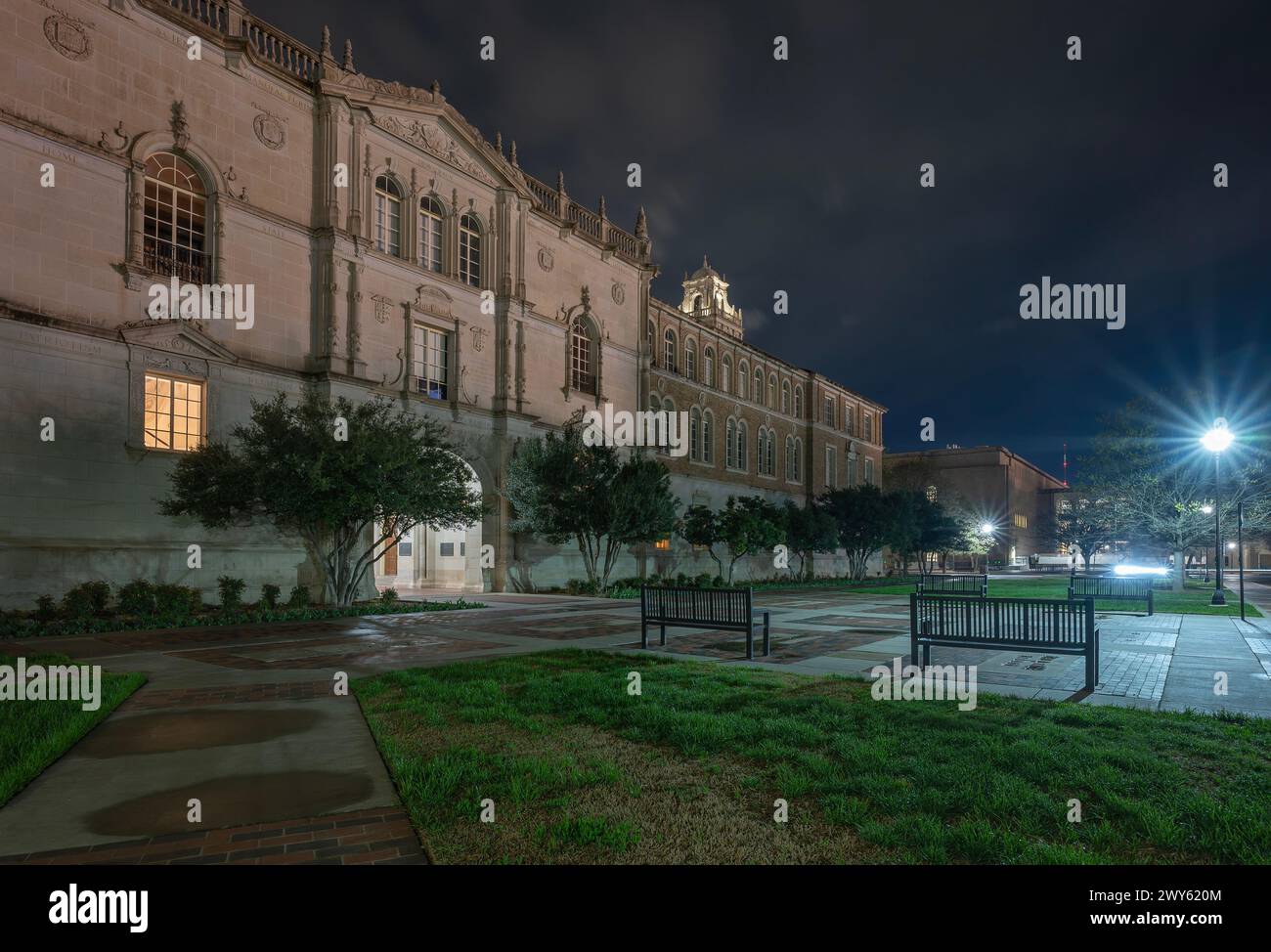 Texas Tech University administration building plaza and benches at ...